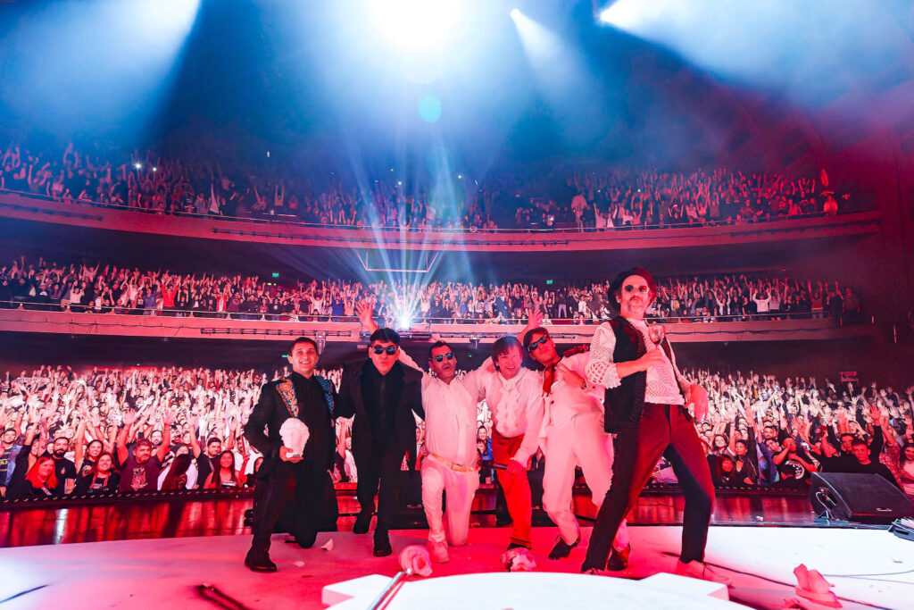 Turf - show histórico en el Teatro Gran Rex - Popart Discos